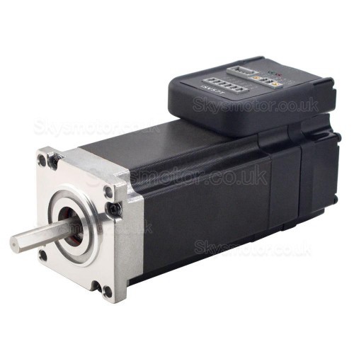 How does the control system of a servo motor operate?